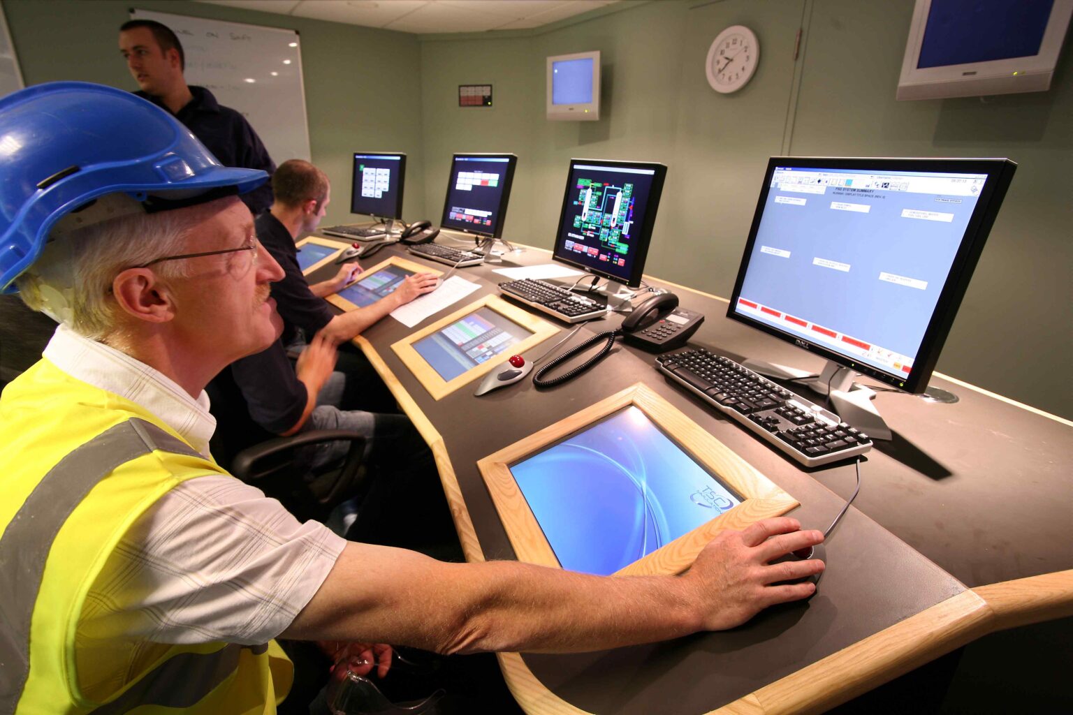 Safety, Health & Environment Technician Level 3 Apprenticeship